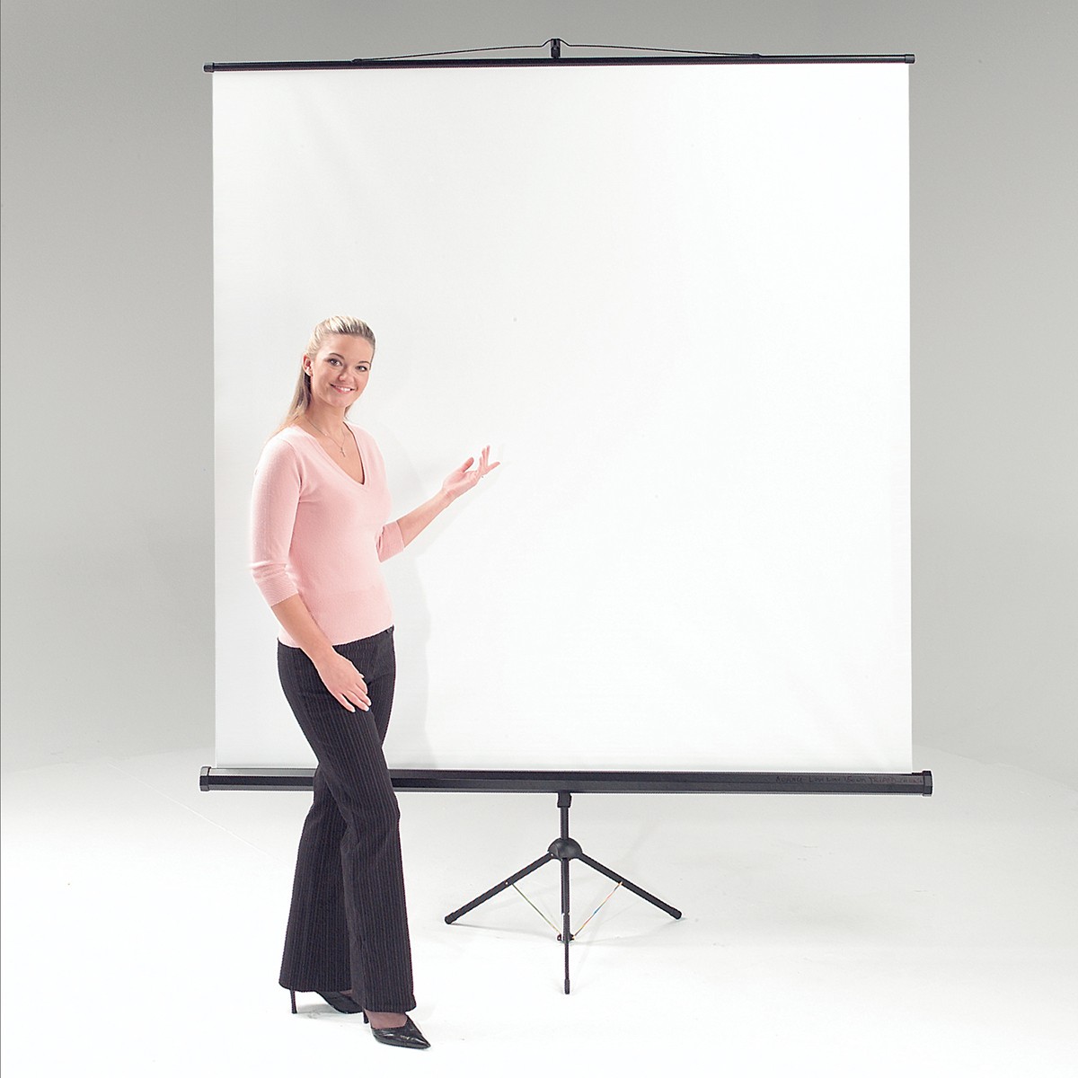 Eyeline Basic Tripod Screens | 1800 x 1800mm (HxW) | ET1002